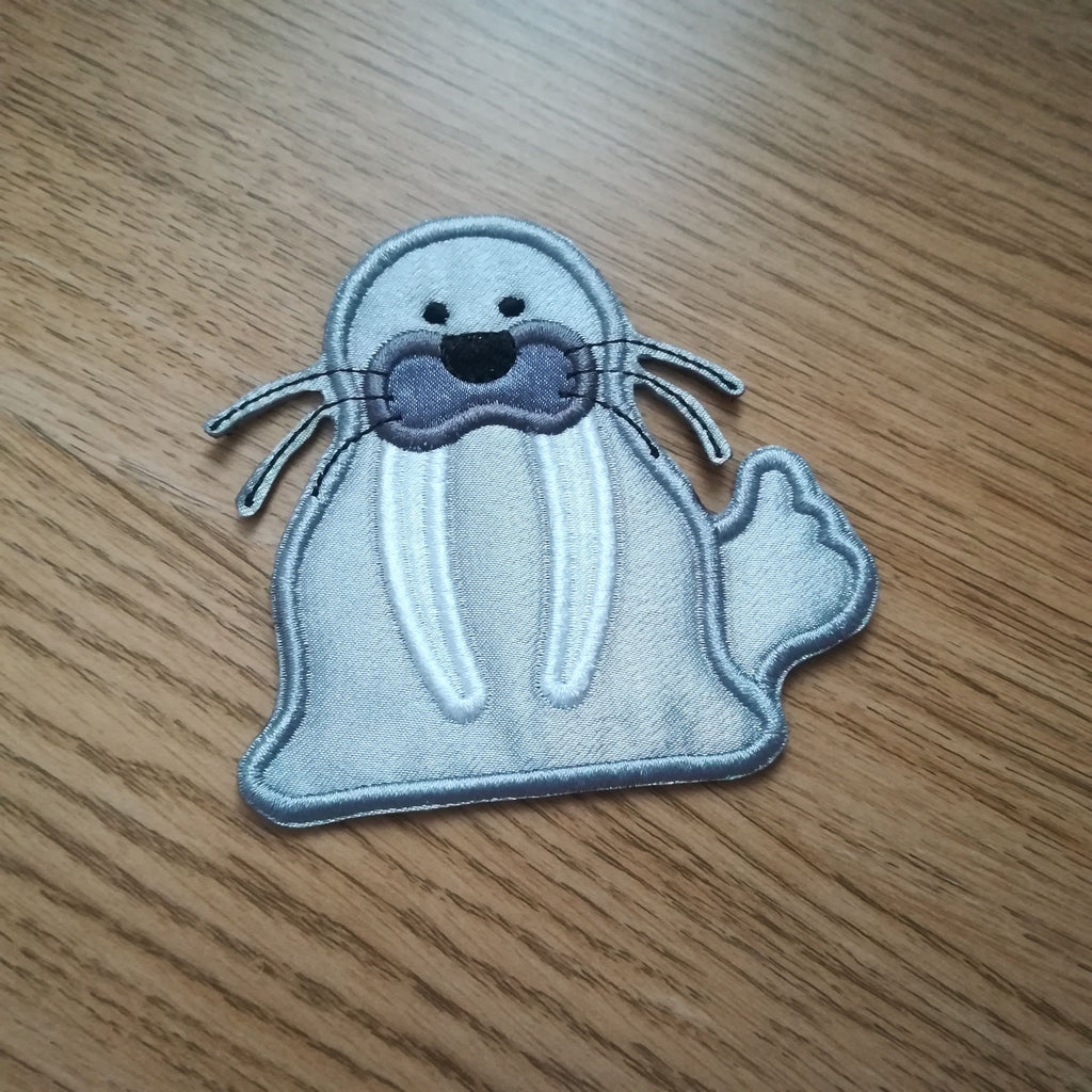 Motif Patch Cute Cartoon Walrus – malenas patches