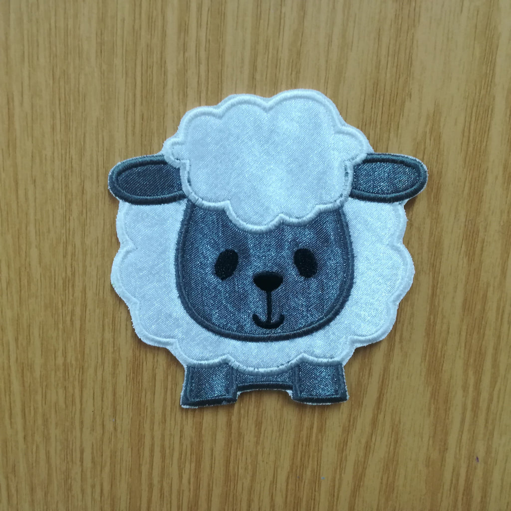 Motif Patch Farm Animal Sheep – malenas patches