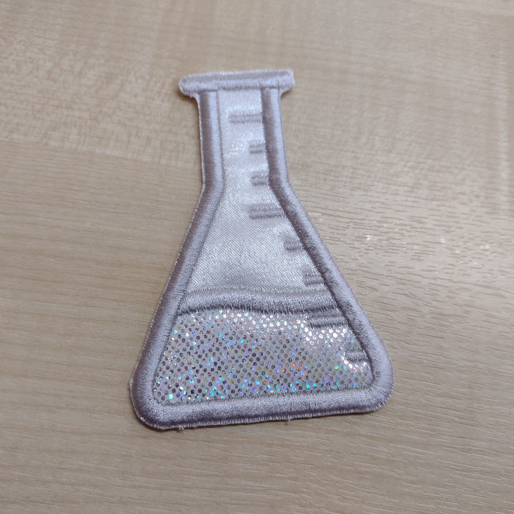 Motif Patch Science Beaker Triangle – malenas patches