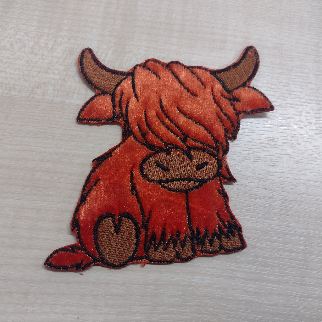 Motif Patch Plush Velvet Scottish Highland Cow A – malenas patches