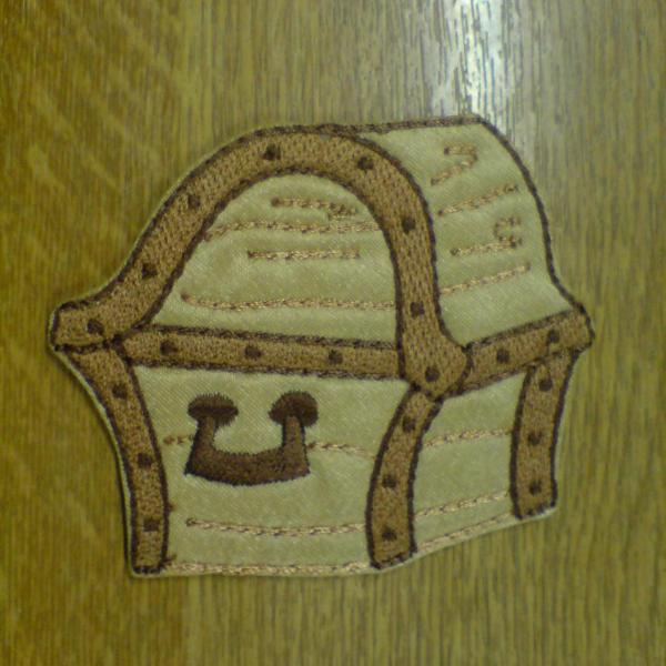 Motif Patch Pirate Treasure Chest – malenas patches